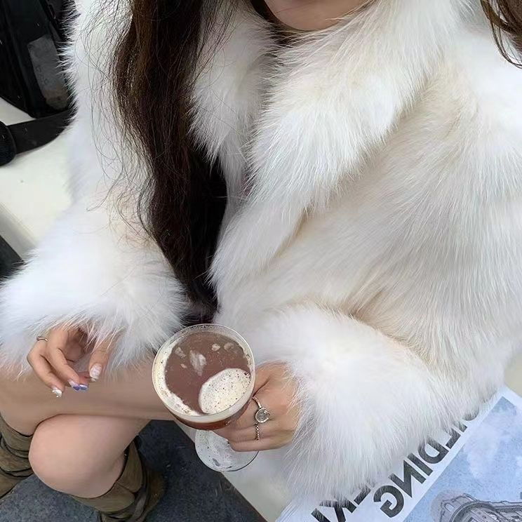 Шуба Женский Zara PLA пластик Значки круглый белый, размер 42 Длинный Австралия Зима облегающий ...