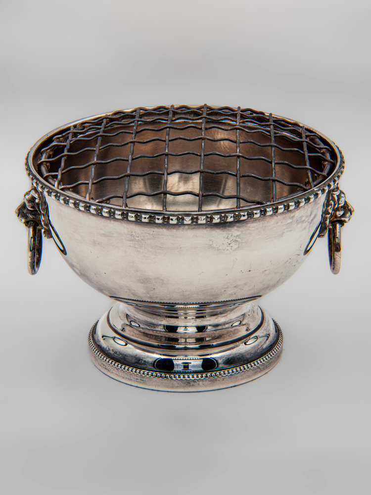 Ваза для цветов "Роуз Боул (роузбоул)", 1890-е годы, Англия; мельхиор ...