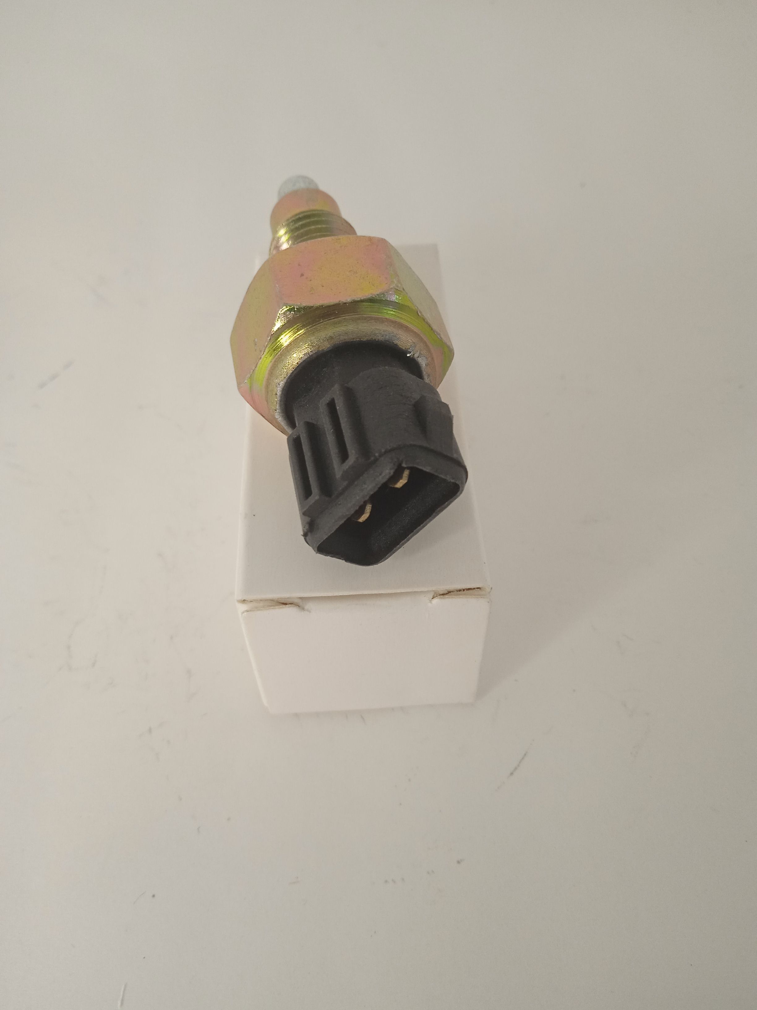 Датчик заднего хода Chery Amulet, Чери Амулет - 015301960AA. купить на ...