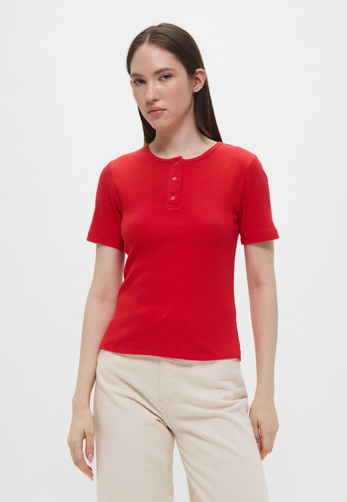 Футболка Женский Zarina красный Короткий, размер 40 Хлопок, Эластан Однотонный полуприлегающий ...