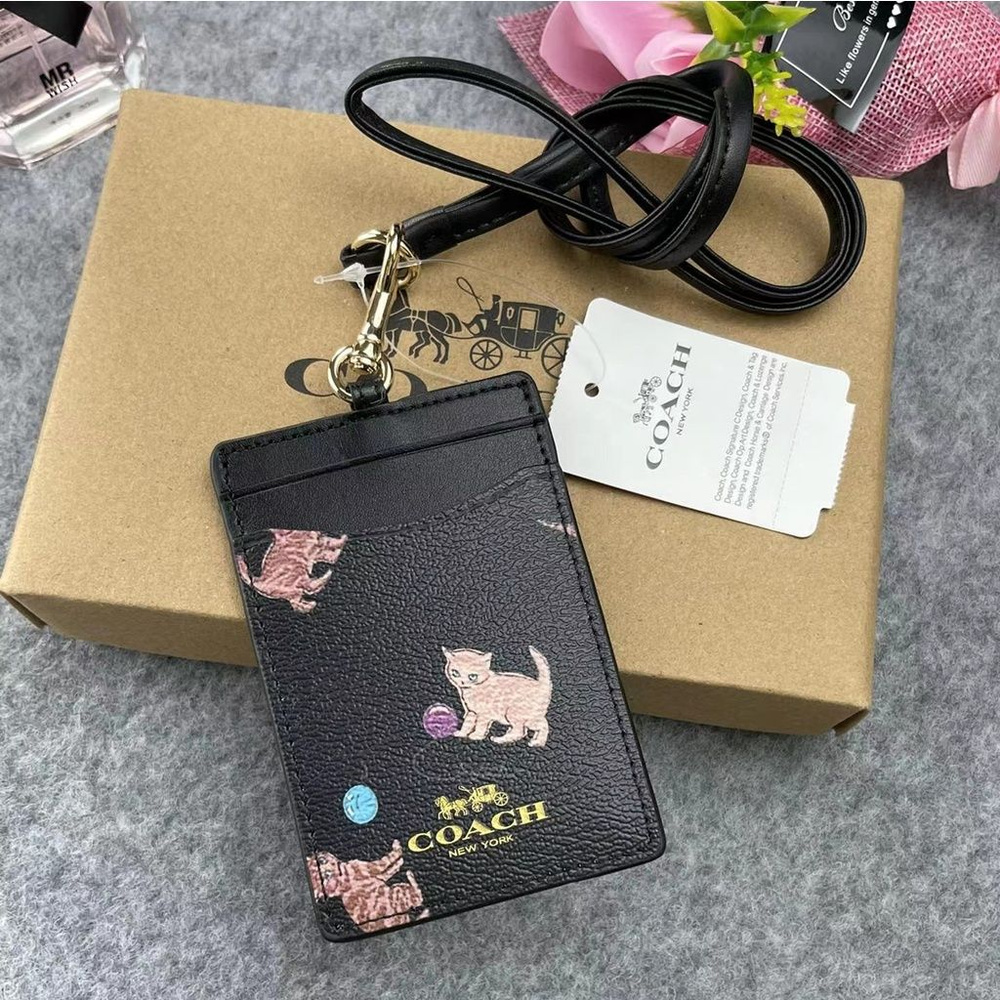 COACH Визитница - купить с доставкой по выгодным ценам в интернет-магазине OZON (1543439252)