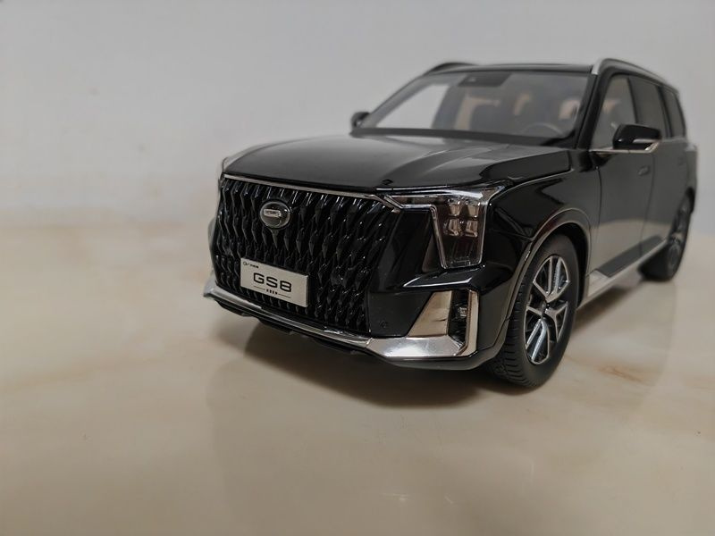Официальная модель GAC Trumpchi GS8 ES9 1:18 (2022), лицензионная копия купить на OZON по низкой ...