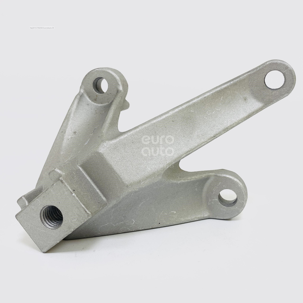 Кронштейн крепления коробки передач Ford 1326812 - Dominant арт ...