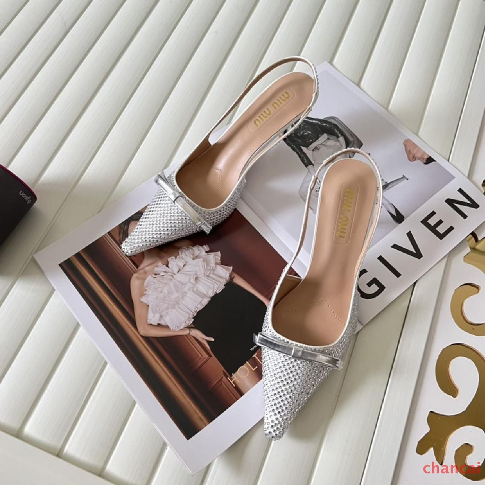 Туфли Miu Miu купить с доставкой по выгодным ценам в интернет магазине Ozon 1544803641