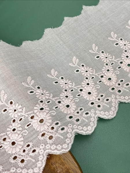 Шитье на хлопковом батисте, Шитье кружево хлопок, белое,ширина 11 см ...