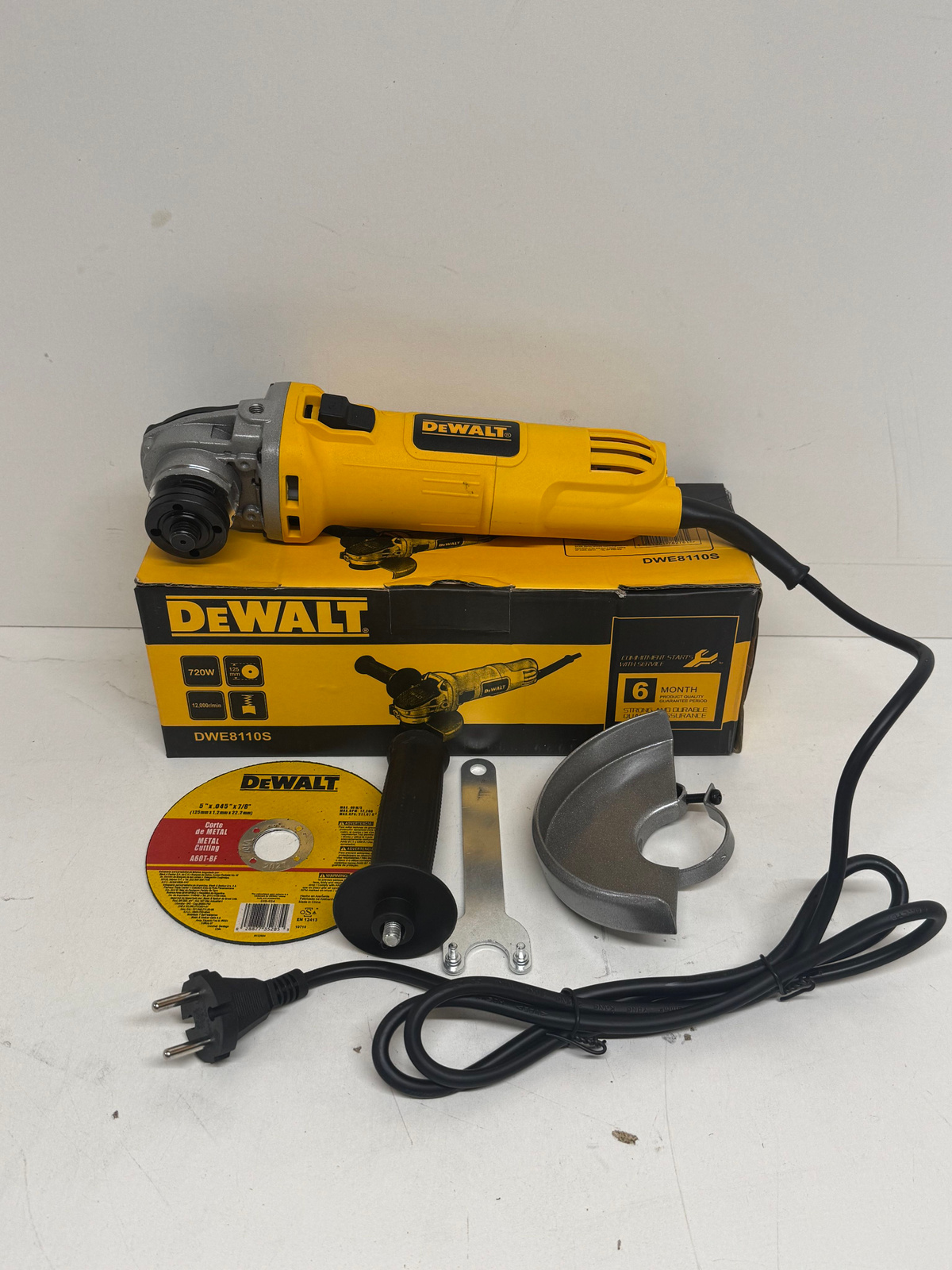 УШМ болгарка 125 DeWALT углошлифовальная болгарка DWE8110S купить на ...
