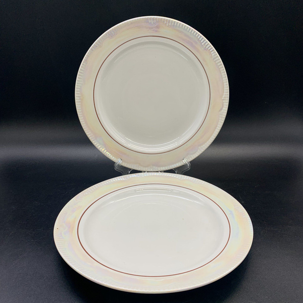 Набор из 2-х тарелок с рельефным бортом, фарфор, Минский фарфорово-фаянсовый завод, СССР, 1968 ...