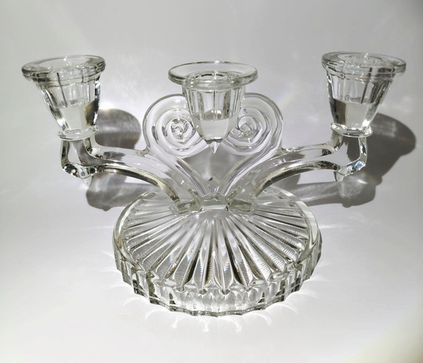 Подсвечник винтажный на три свечи в стиле ар-деко, Либоховице/Libochovice?, стекло, пресс ...