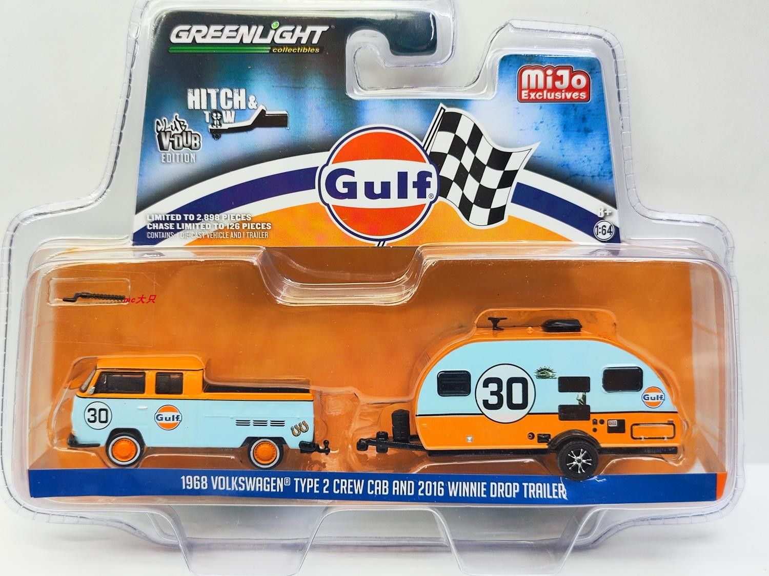 Машинка Greenlight Collectibles 1968 VOLKSWAGEN TYPE 2 CREW CAB AND ...