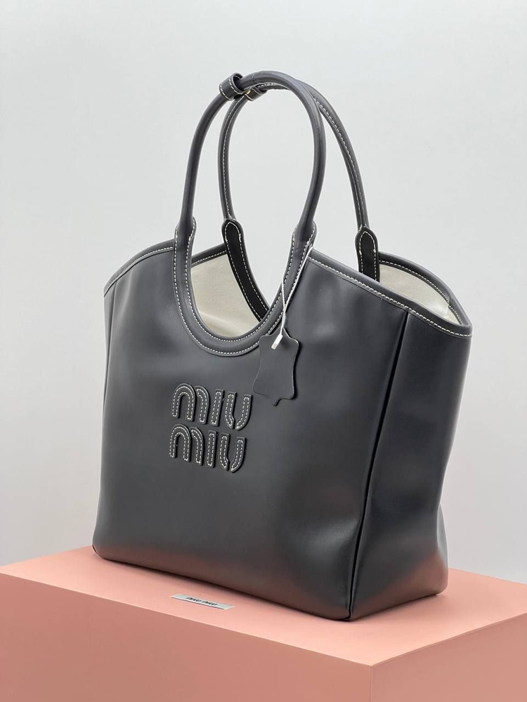 Miu Miu Сумка на плечо тоут купить с доставкой по выгодным ценам в интернет магазине Ozon