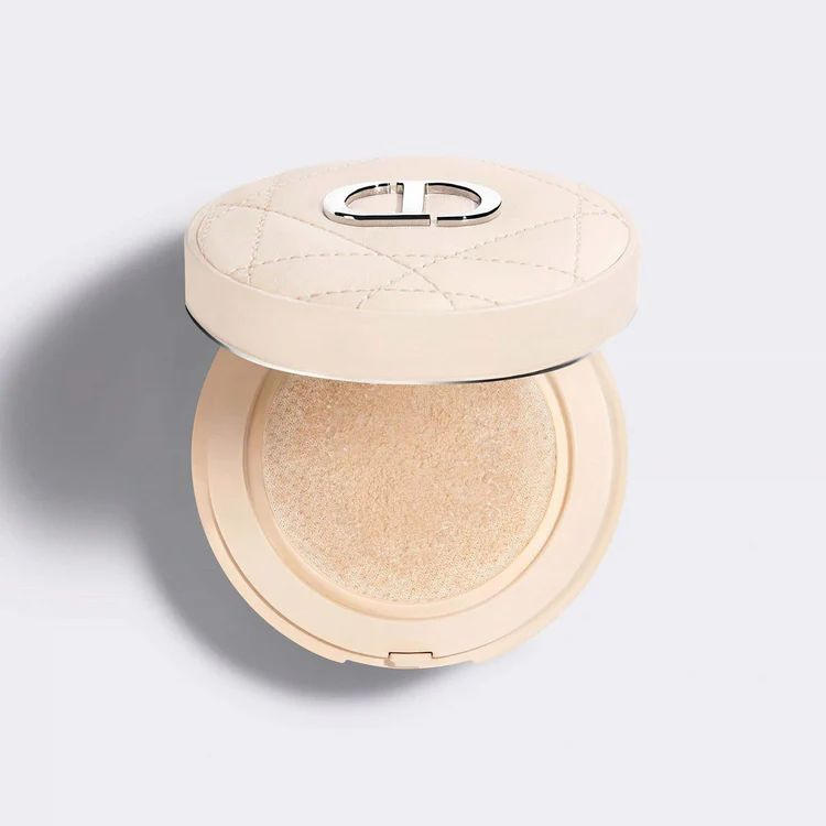 Dior Пудра FOREVER CUSHION POWDER 010 FAIR купить на OZON по низкой ...