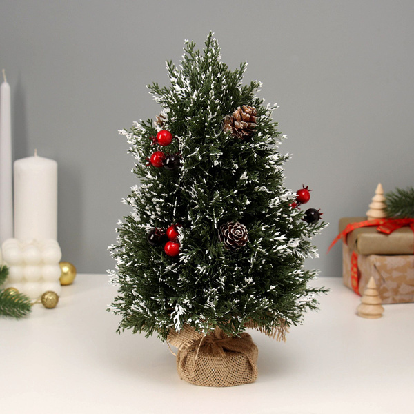Искусственная новогодняя ель "Зимнее волшебство. Ягоды" 30 см ...
