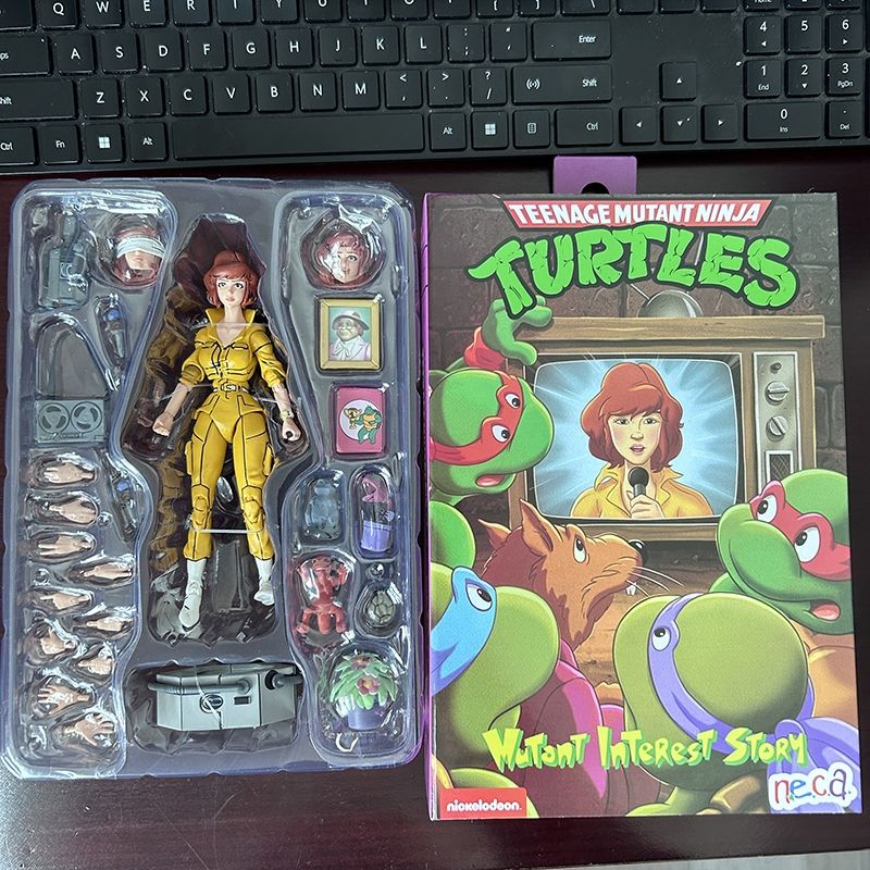Фигурка Черепашки Ниндзя Teenage Mutant Ninja Turtles-Female reporter ...