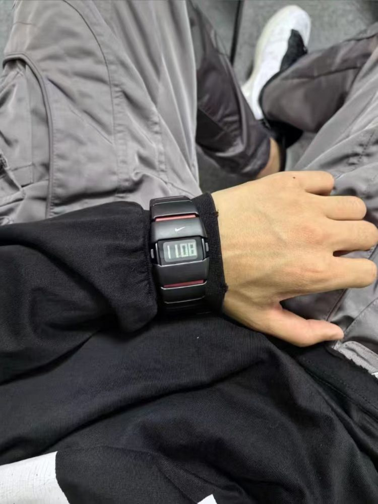 Nike Часы наручные купить на OZON по низкой цене (1869812240)