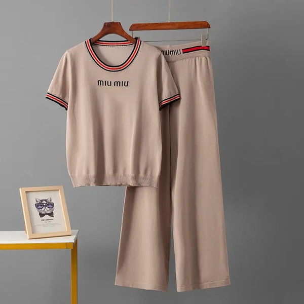 Футболка Женский Miu Miu хаки Короткий размер 46 Полиэстер Смесовая ткань Полоска свободный