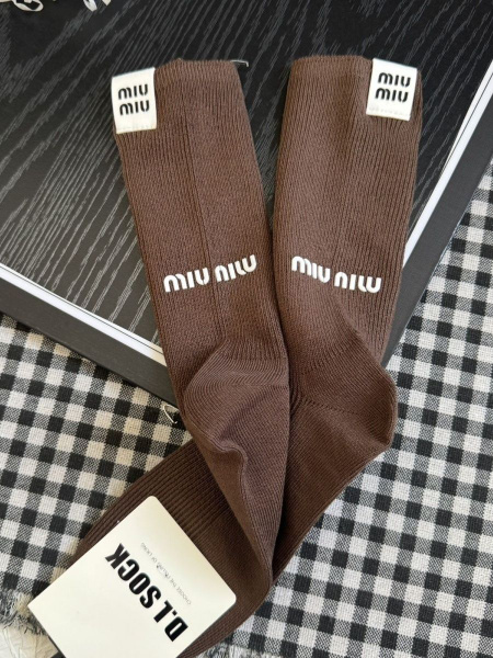 Носки Женский Miu Miu размер универсальный Стрейч коттон Бег На любой сезон рыжевато коричневый
