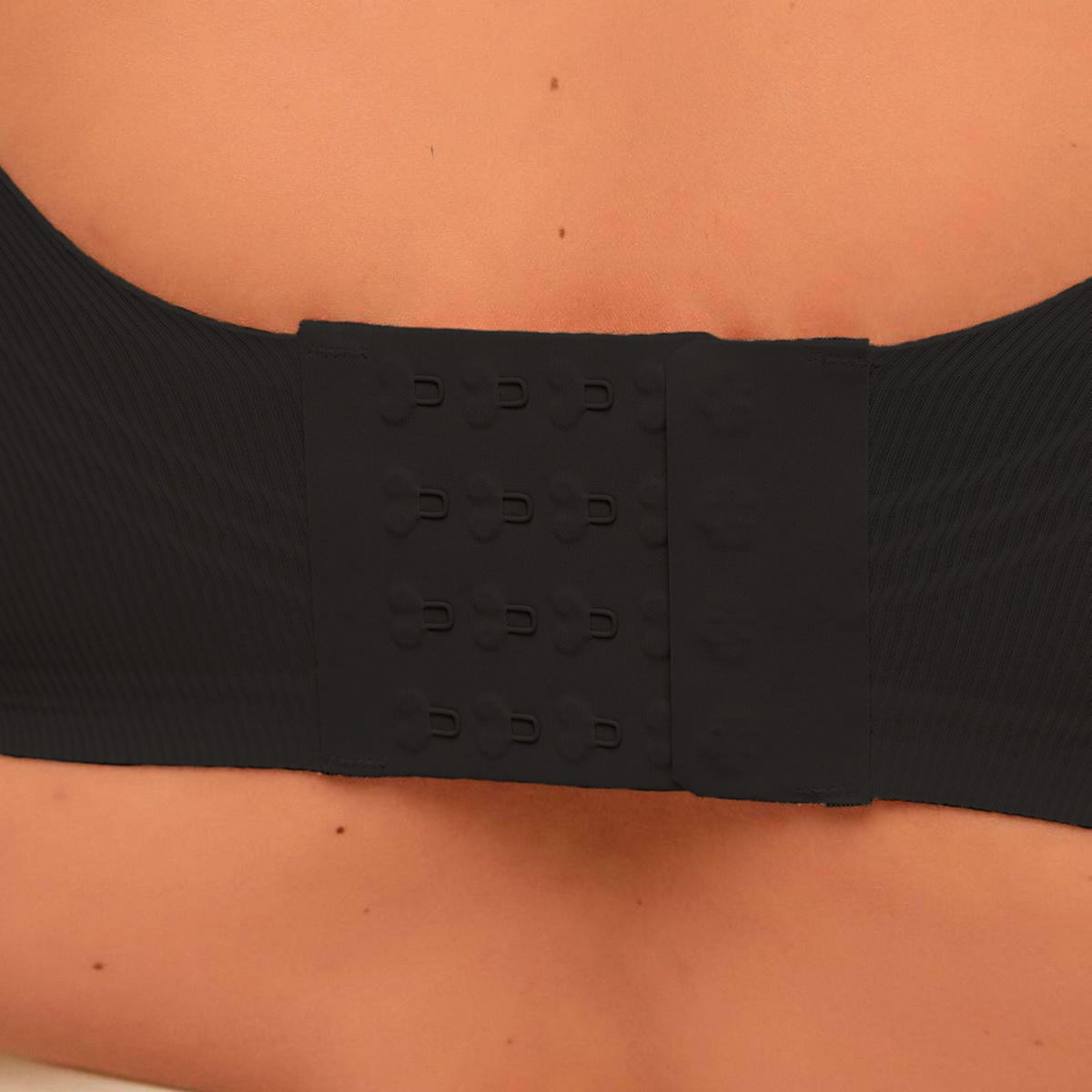 Бюстгальтер Женский VIKKI. без косточек, бесшовный, размер 85D, 85E черный матовый Нейлон ...