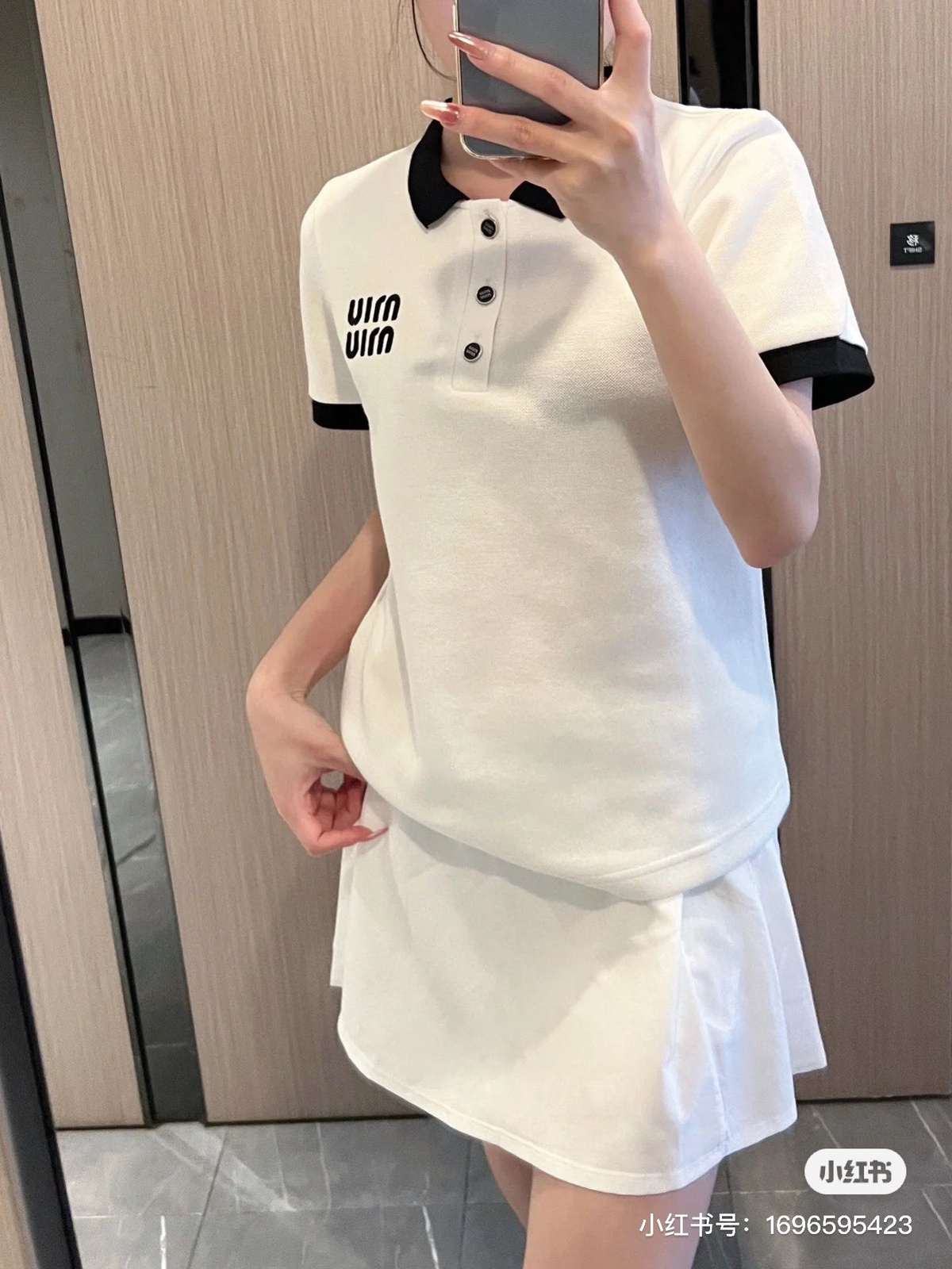 Поло Женский Miu Miu белый Короткий размер 44 Политекс Хлопок Орнамент облегающий Повседневный