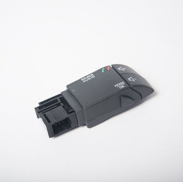 255522448R Подрулевой переключатель для а/м Рено Логан 2 (2014 ...