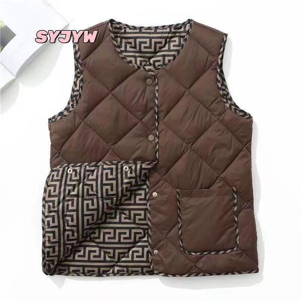 Жилет Женский SYJWY темно-коричневый Лавсан, размер 56 Значки облегающий костюмный Кнопки Аргайл ...