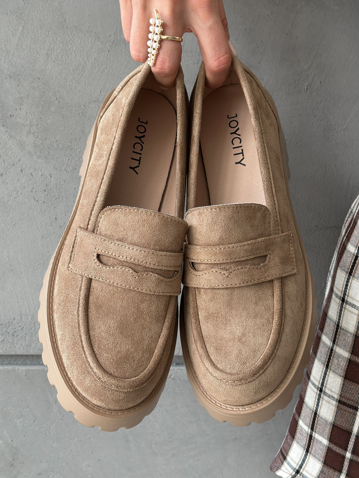 Лоферы Женский JOYCITY бежевый глянец, размер 38 На любой сезон Без застёжки Россия Пряжки ...