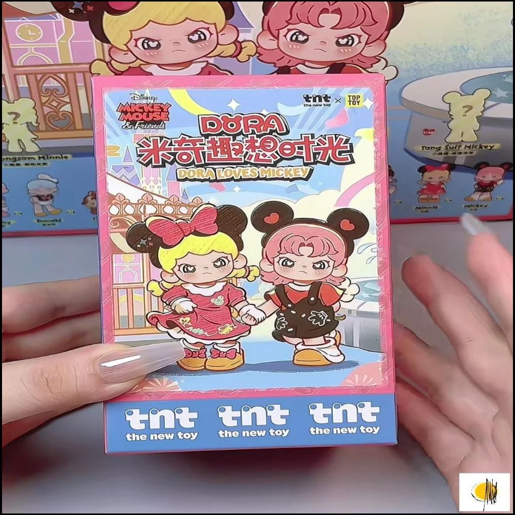 Эксклюзивная коллекционная фигурка Dora Loves Mickey из серии TNT SPACE ...