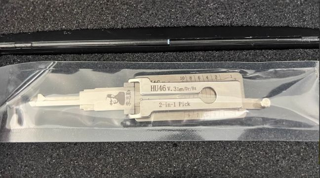 Комплект автомобильных инструментов HU46 ign купить на OZON по низкой ...