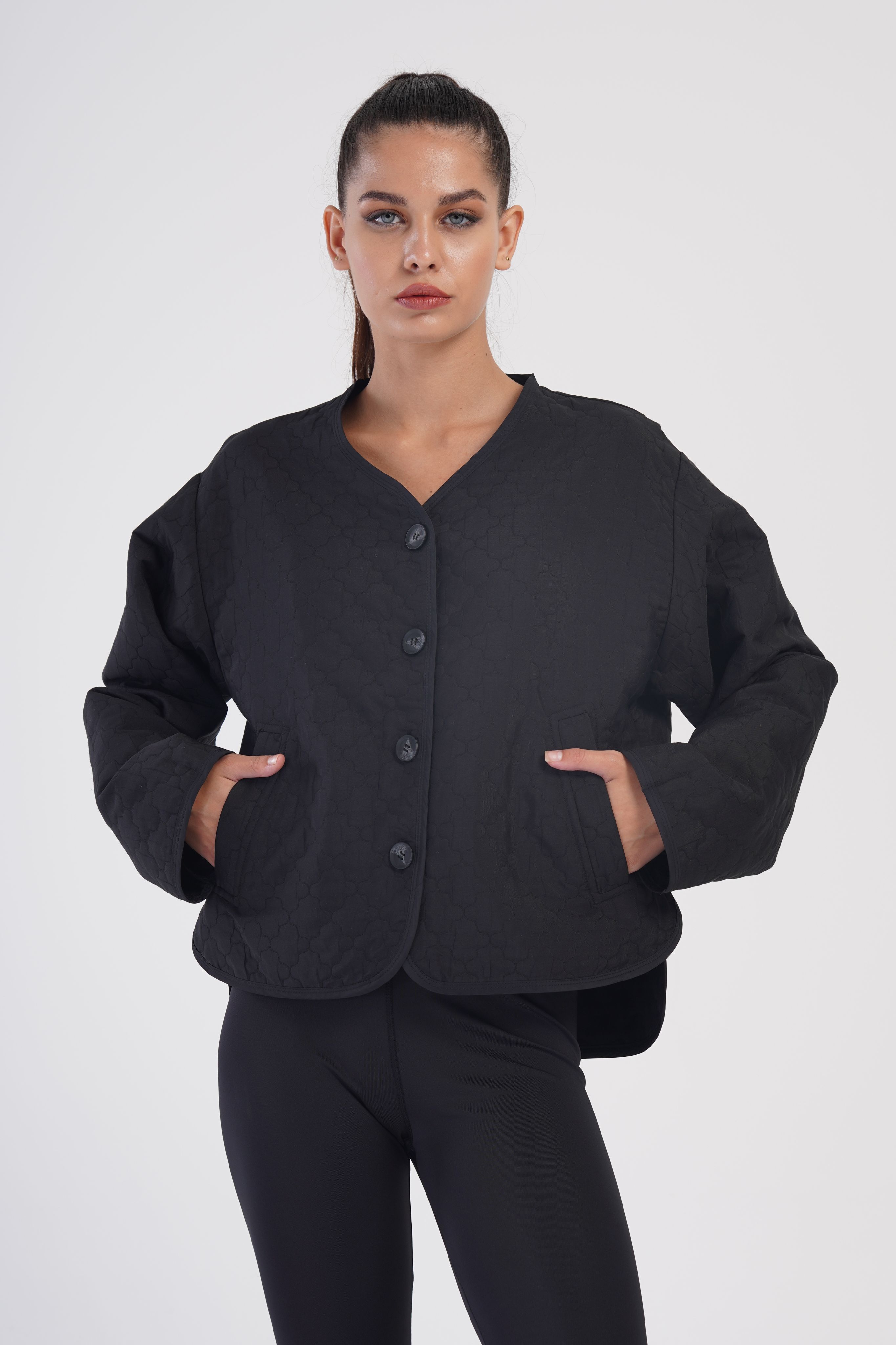 Пиджак Женский Vienetta черный, размер 46 Полиэстер Повседневный ...