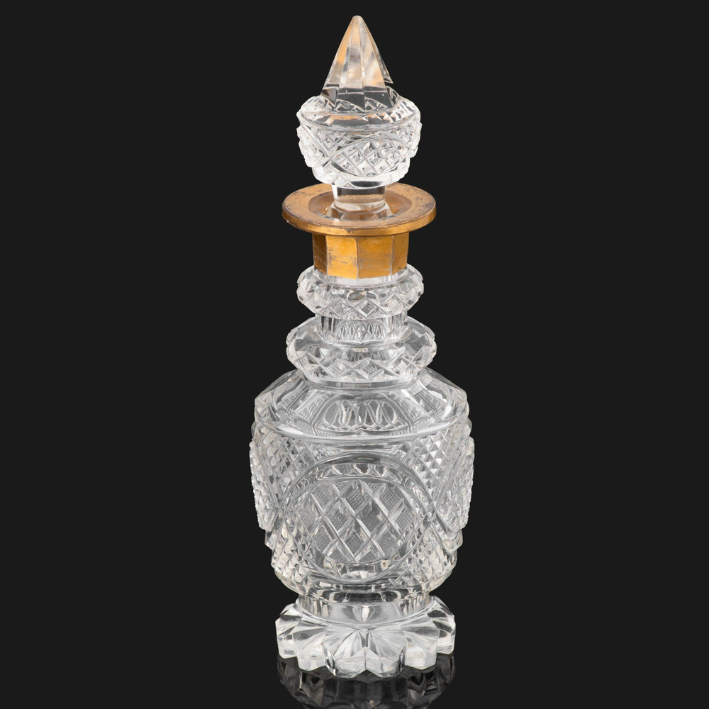 Флакон с перехватом на горловине, стекло, алмазная грань, золочение, Европа, 1880-1900 гг ...