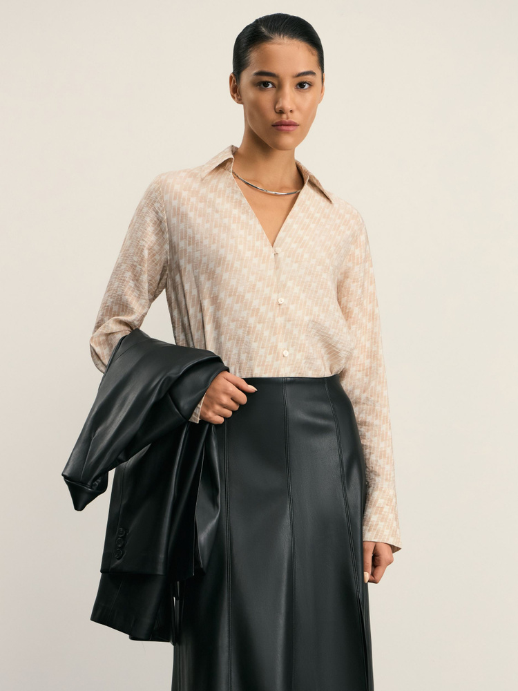 Блузка Женский Zarina белый Вискоза, Полиамид Длинный Абстракция, размер 46 прямой Пуговицы ...