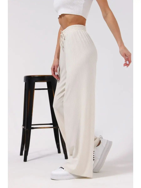 Брюки Женский Romario Bilini клеш, кюлоты молочный, белый Полиэстер ...