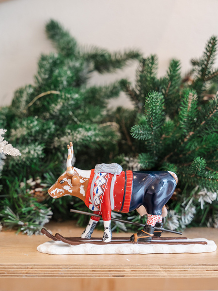 Вопросы и ответы о Статуэтка CowParade Корова The Ski Cow aka Loypelin ...