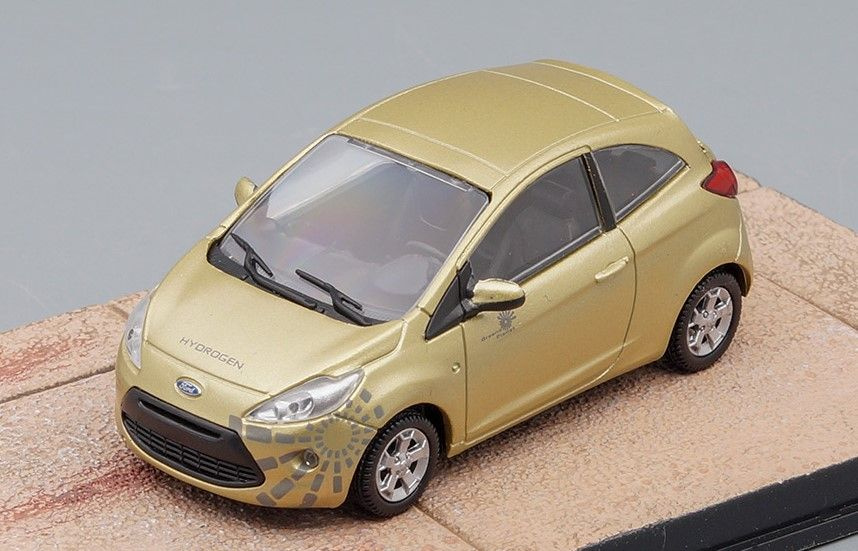 Ford Ka (gold), A Quantum Of Solace, Автомобиль Джеймса Бонда ...