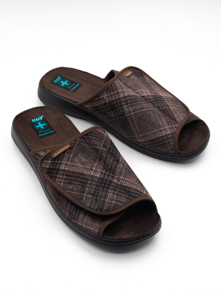 Тапочки Мужской Adanex, размер 42 глубокий коричневый Открытый нос ...