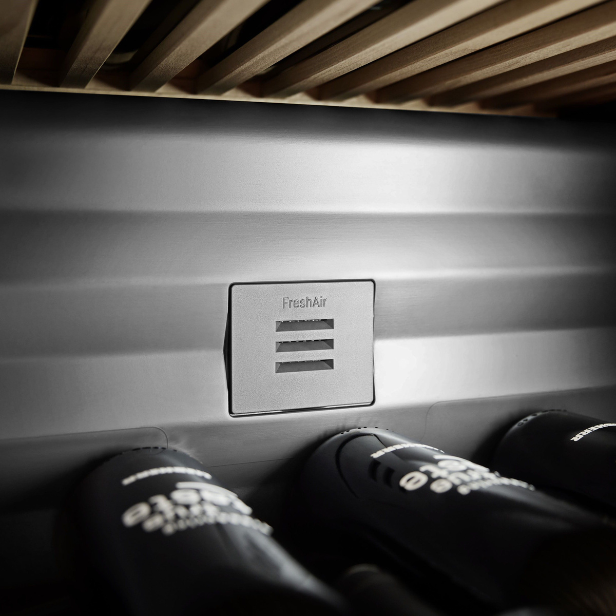 Винный шкаф Liebherr WPbli 5231-20 001 черный купить на OZON по низкой ...