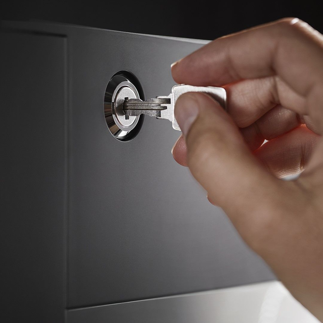 Винный шкаф Liebherr WPbli 5231-20 001 черный купить на OZON по низкой ...