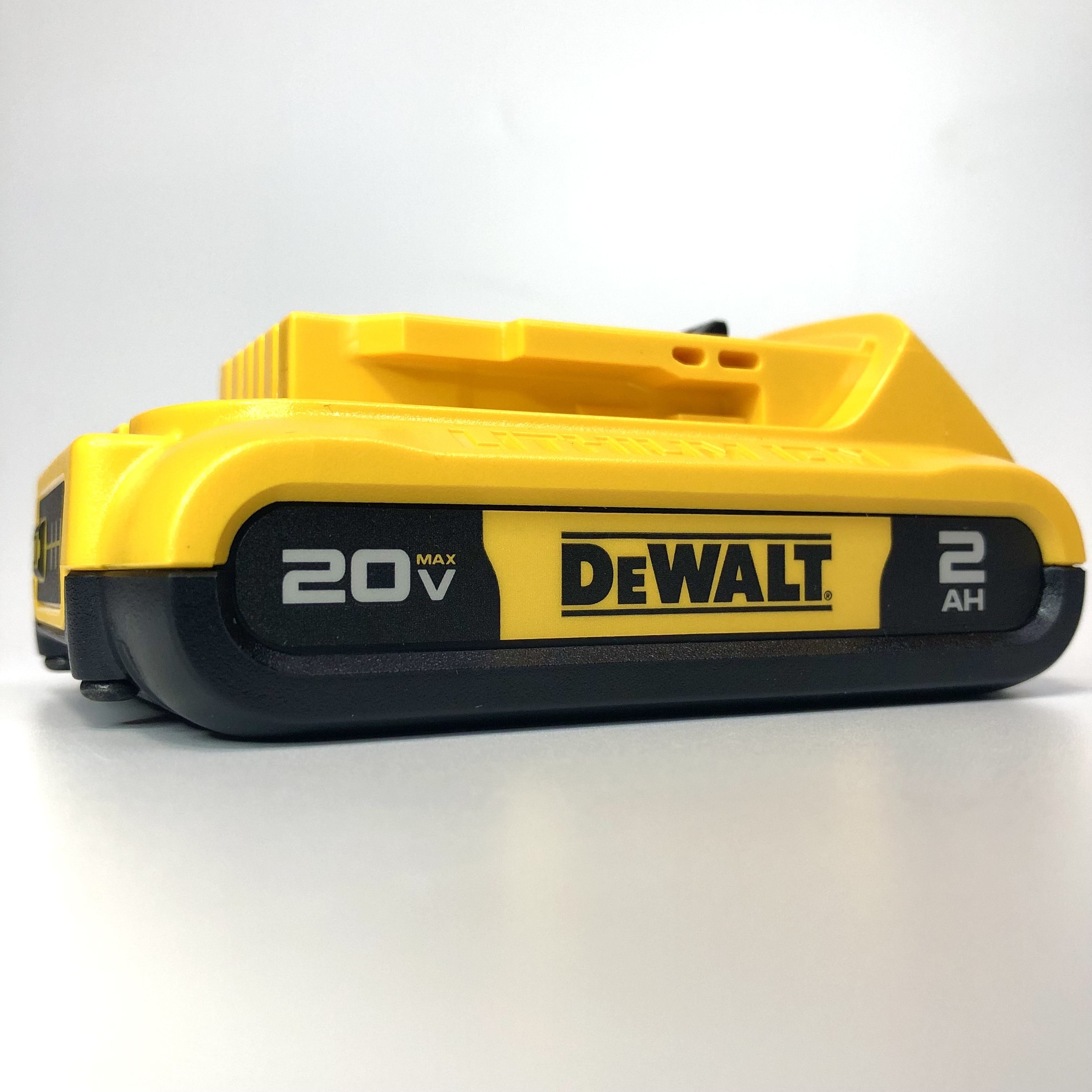 Аккумулятор DeWalt DCB203 20V 2Ah купить на OZON по низкой цене ...