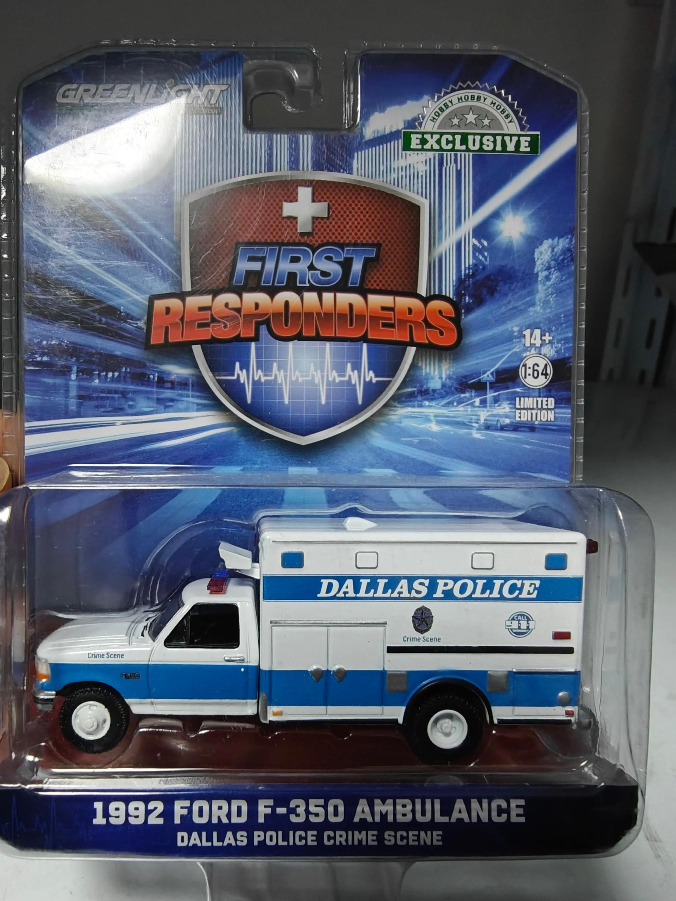 Машинка GreenLight 1/64 First Responders - 1992 Ford F-350 Ambulance ...