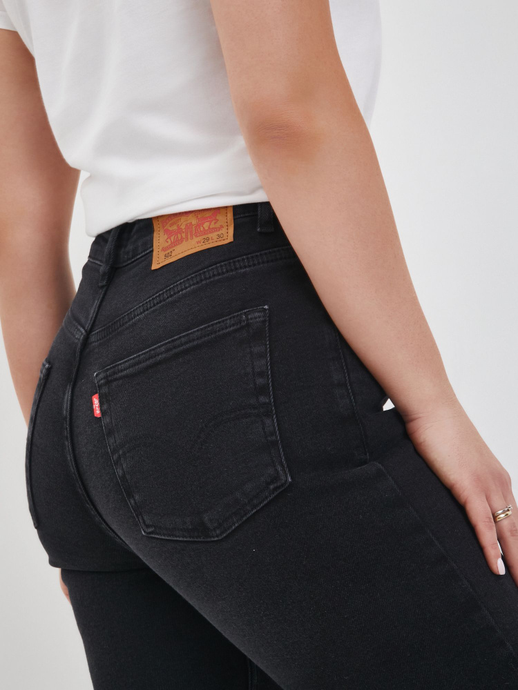 Джинсы Женский Levi's черный Хлопок, Эластан, размер 49 Молния Турция На любой сезон купить c ...