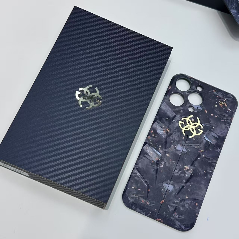 Golden Concept Чехол для iPhone 16 Pro max/RSC 16: карбоновый, с ...