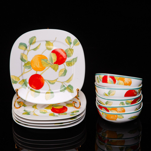 Набор тарелок на 5 персон 10 предметов, украшенных изображением яблок, фарфор, деколь, Thun Тун ...