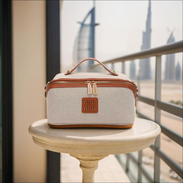 Miu Miu Косметичка купить на OZON по низкой цене (2925781724)