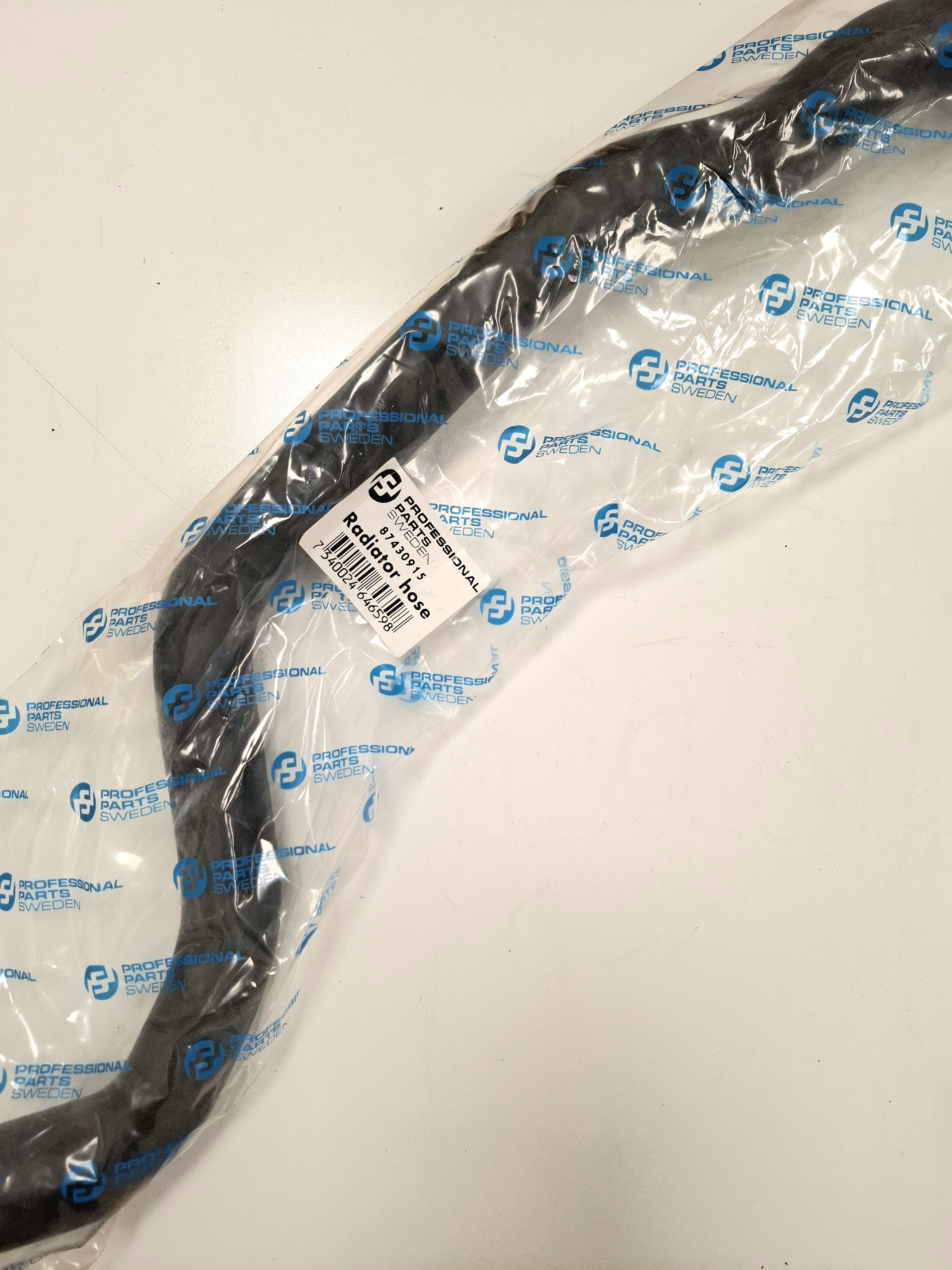 30680915 Volvo Нижний патрубок радиатора охлаждения PRO PARTS купить на ...