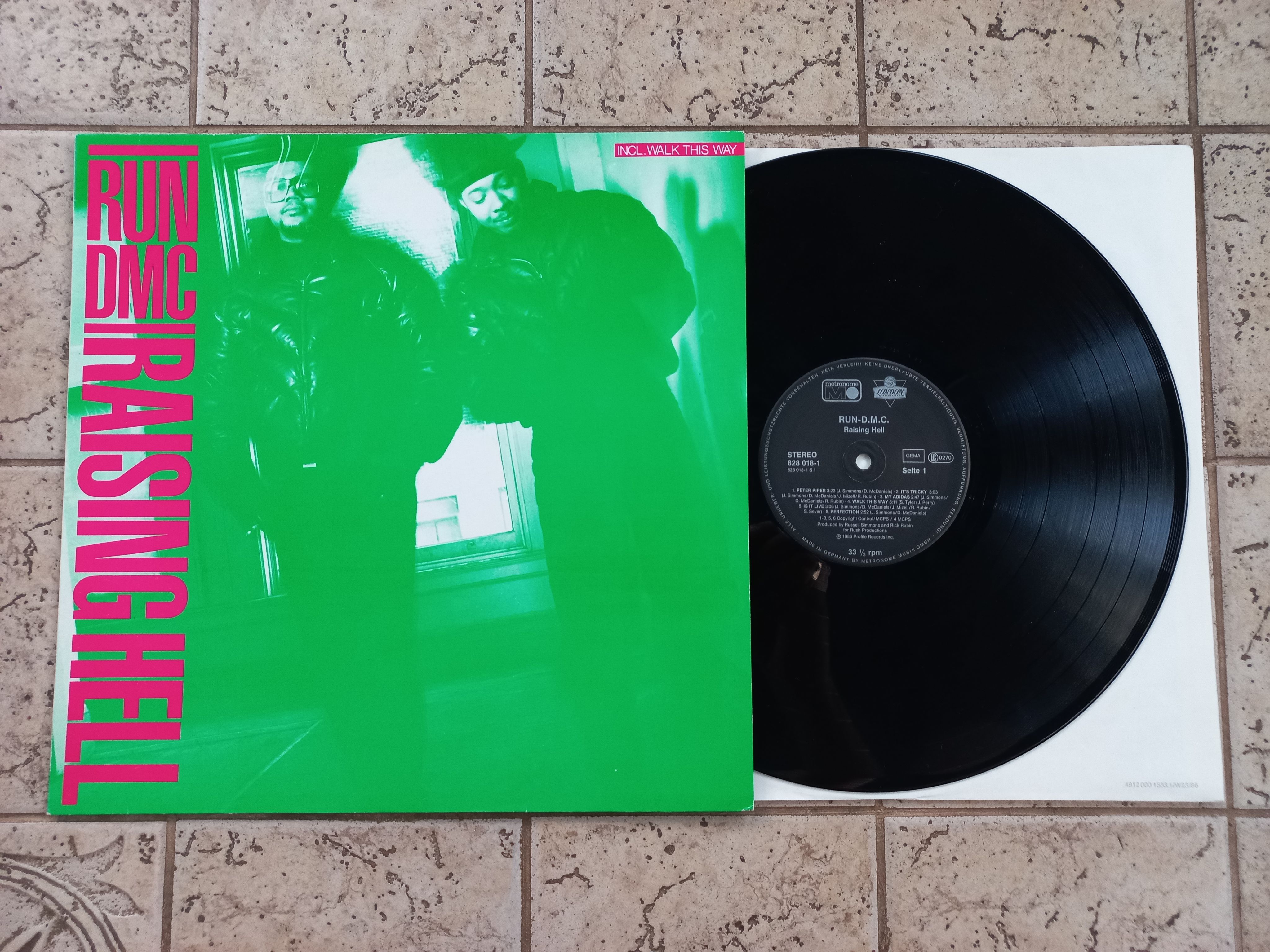 Run DMC (1986) Raising Hell (828 018-1) LP Vinyl (Германия) Original NM ...