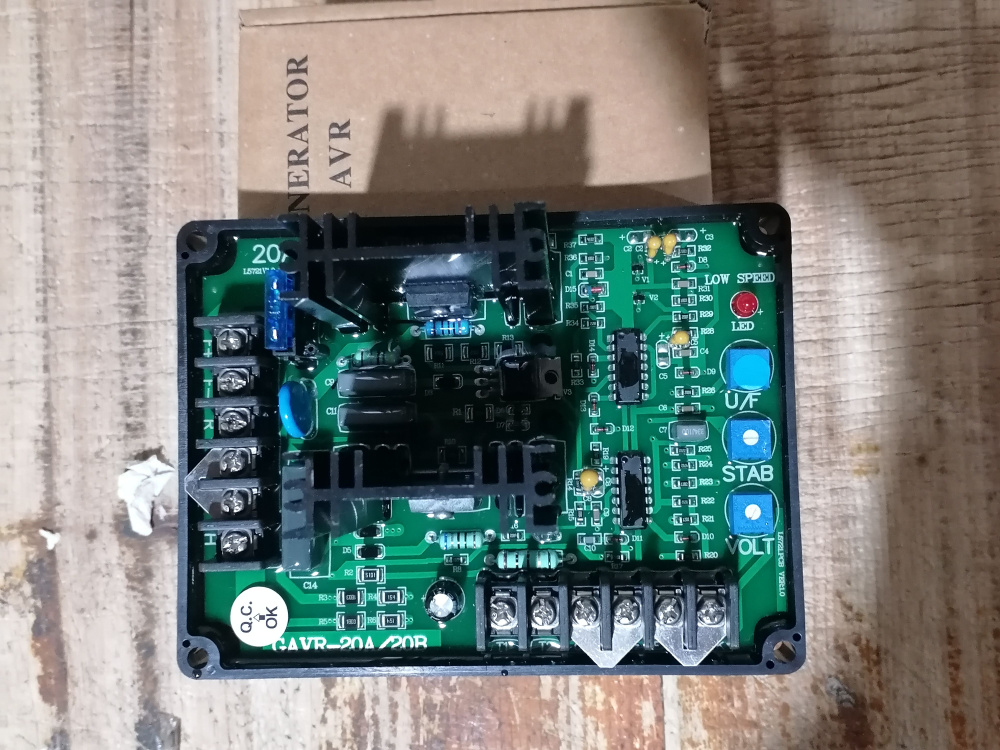 Генераторный автоматический регулятор переменного напряжения AVR, GAVR ...