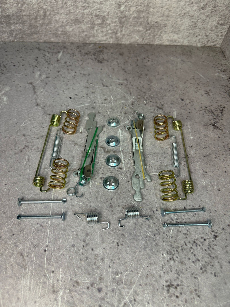 Комплект распорных планок задних тормозных колодок и пружин Lada X-Ray ...