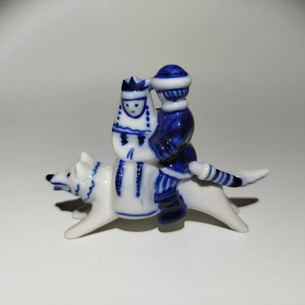 Статуэтка "Иван-царевич и Елена Прекрасная на сером волке", Гжель фарфор роспись СССР 1980-1990 ...