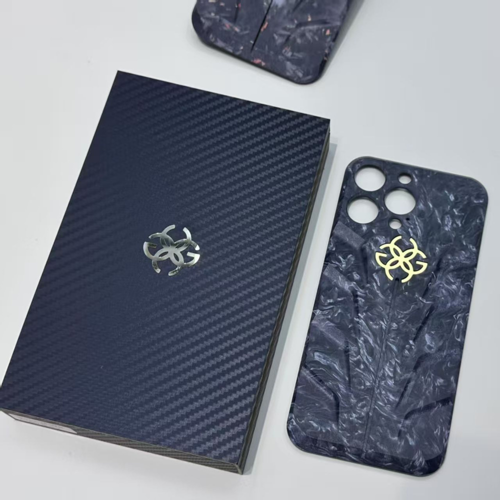Golden Concept Чехол для iPhone 16 Pro max/RSC 16: карбоновый, с ...