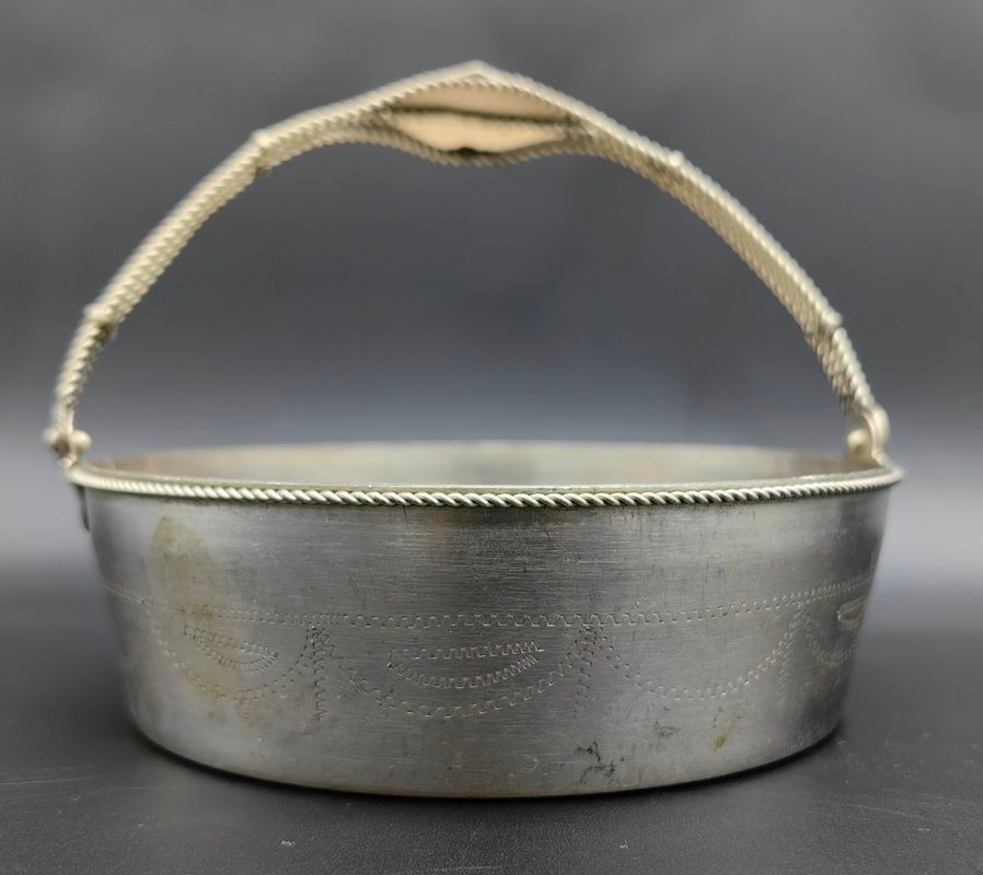 Винтажная конфетница "Узор" с ручкой. Мельхиор. СССР. 1960-1980 гг. купить на OZON по низкой ...