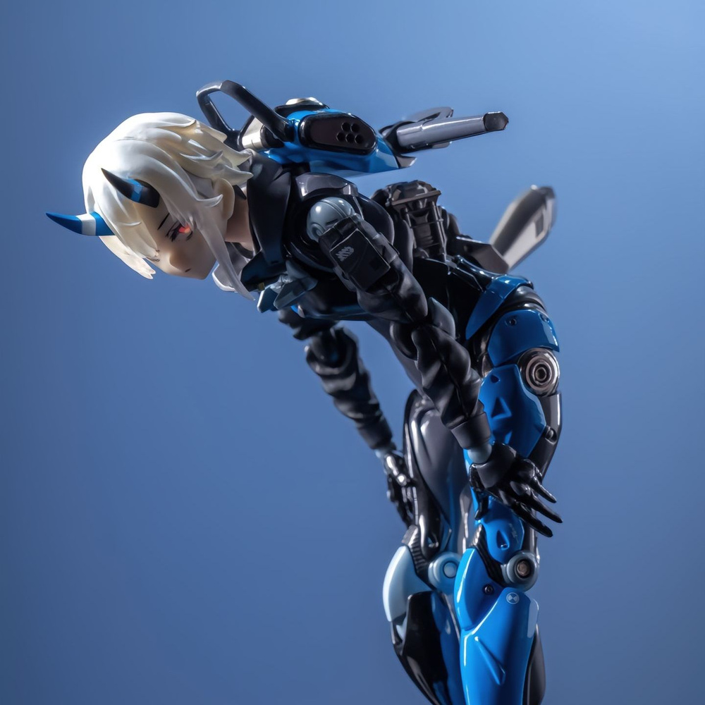 Max Factory Девушка-Мотор MOTORED CYBORG RUNNER Подвижная модель ...